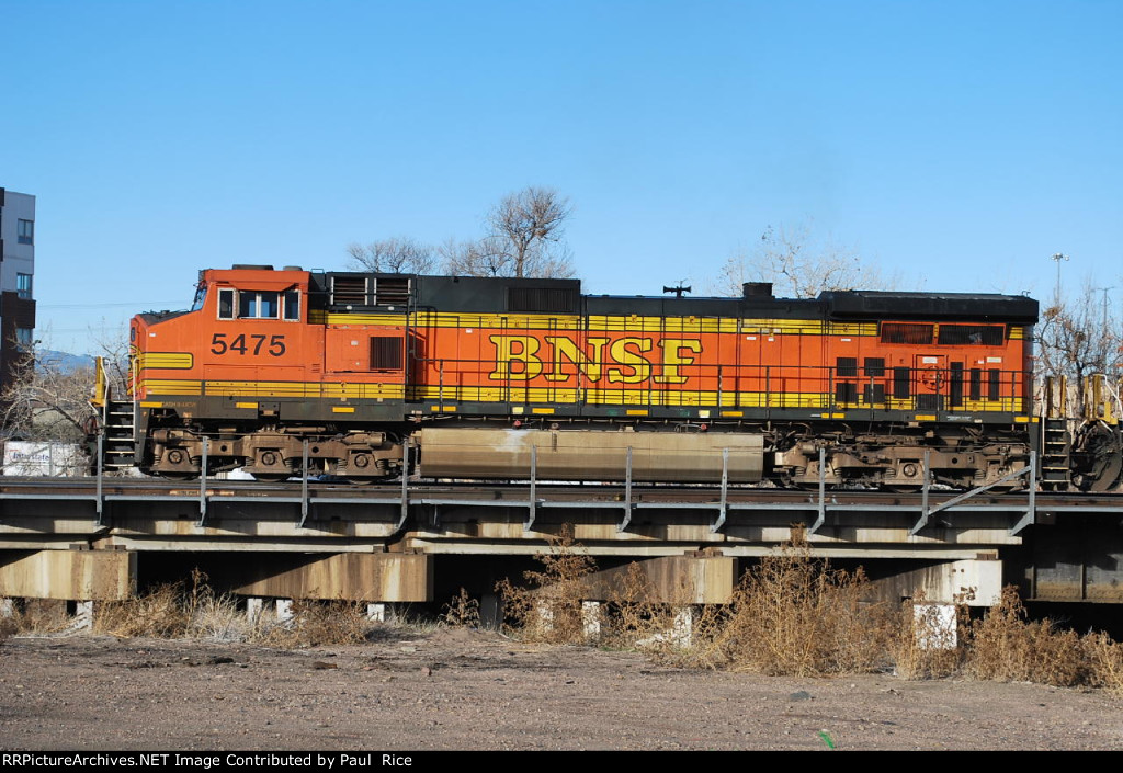 BNSF 5475